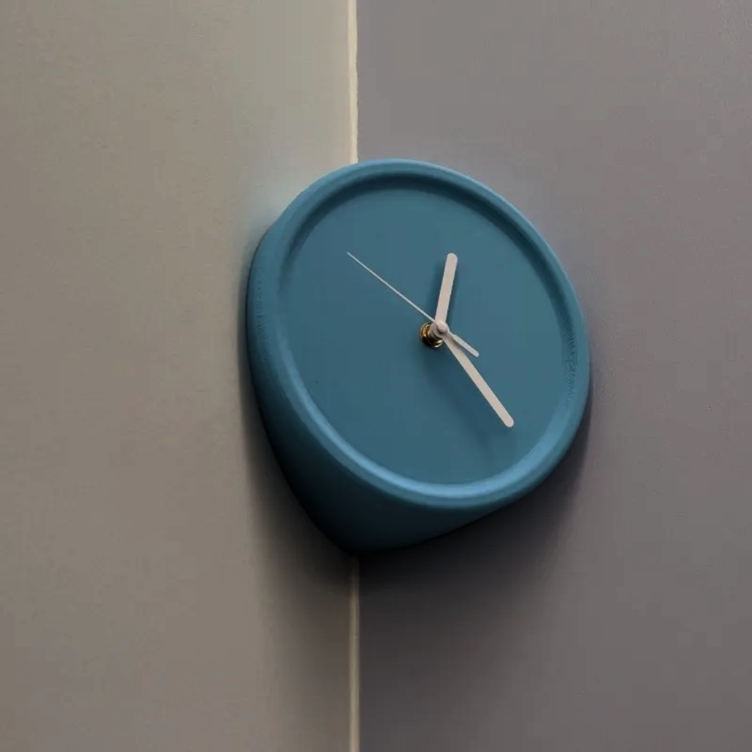 Klokt Corner Clock – Monte Browne